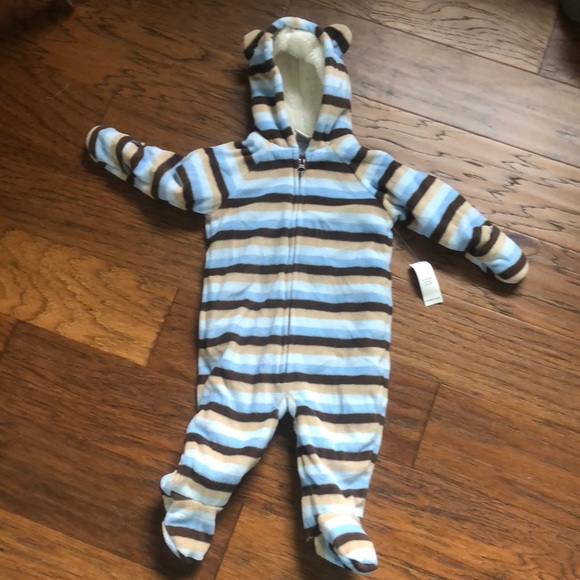 Old Navy | One Pieces | Winter Baby Zip Up Suit | Poshmark